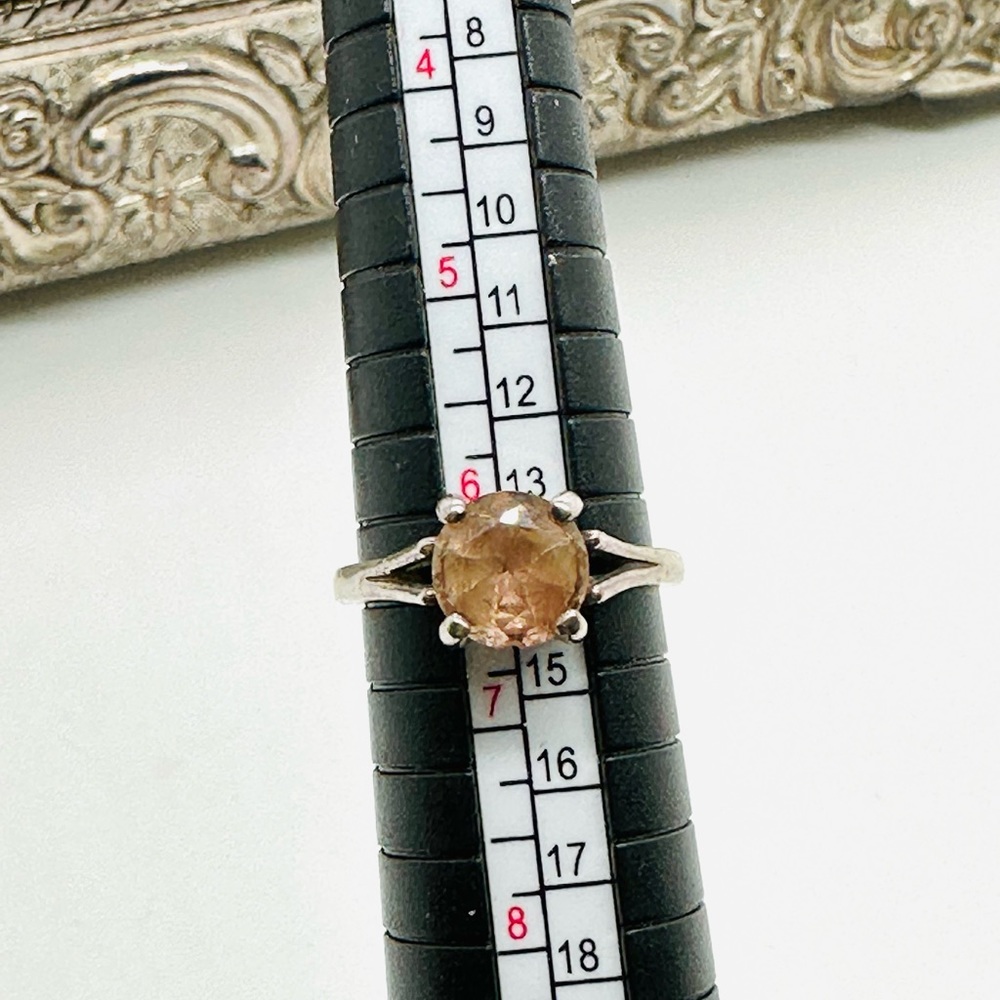 Vintage Quartz Silver Ring - Gem